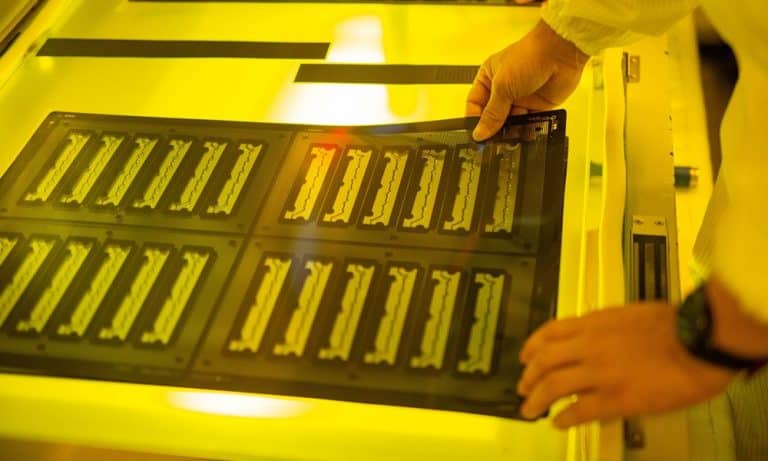 PCB Manufacturing Process: A Comprehensive Guide - MKTPCB
