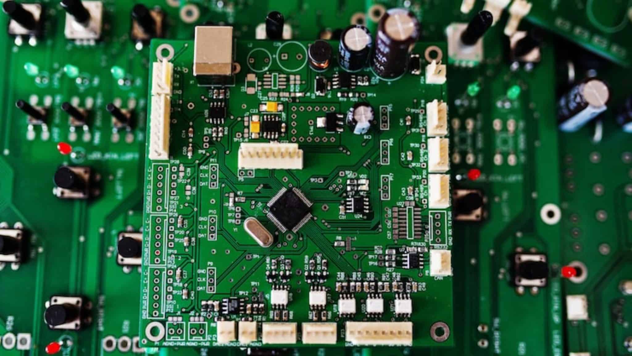 Complete SMT Components Guide for Modern PCB Manufacturing